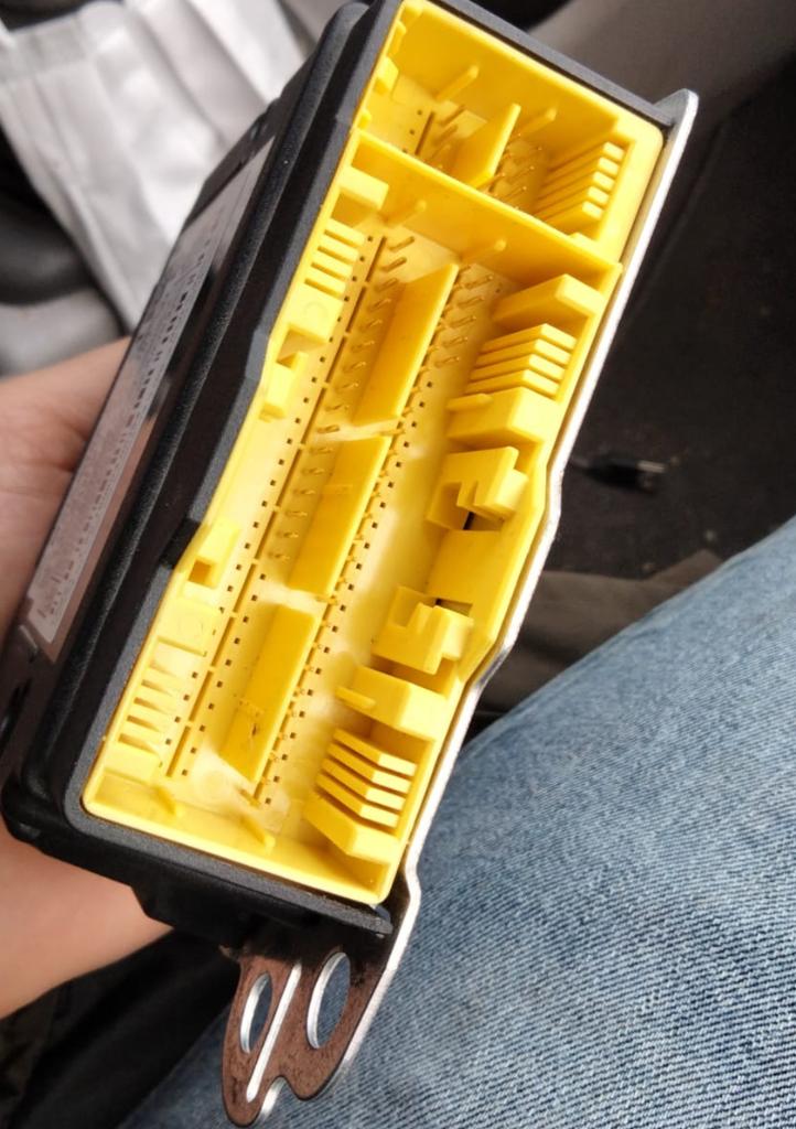 ② vito W447 airbag module crash data reparatie — Dashboard en ...