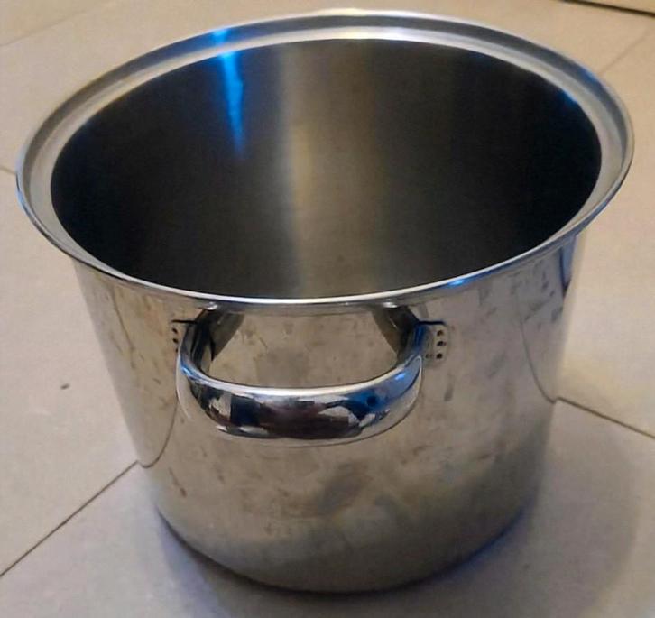 ② Grande marmite / casserole inox - non induction — Cuisine ...