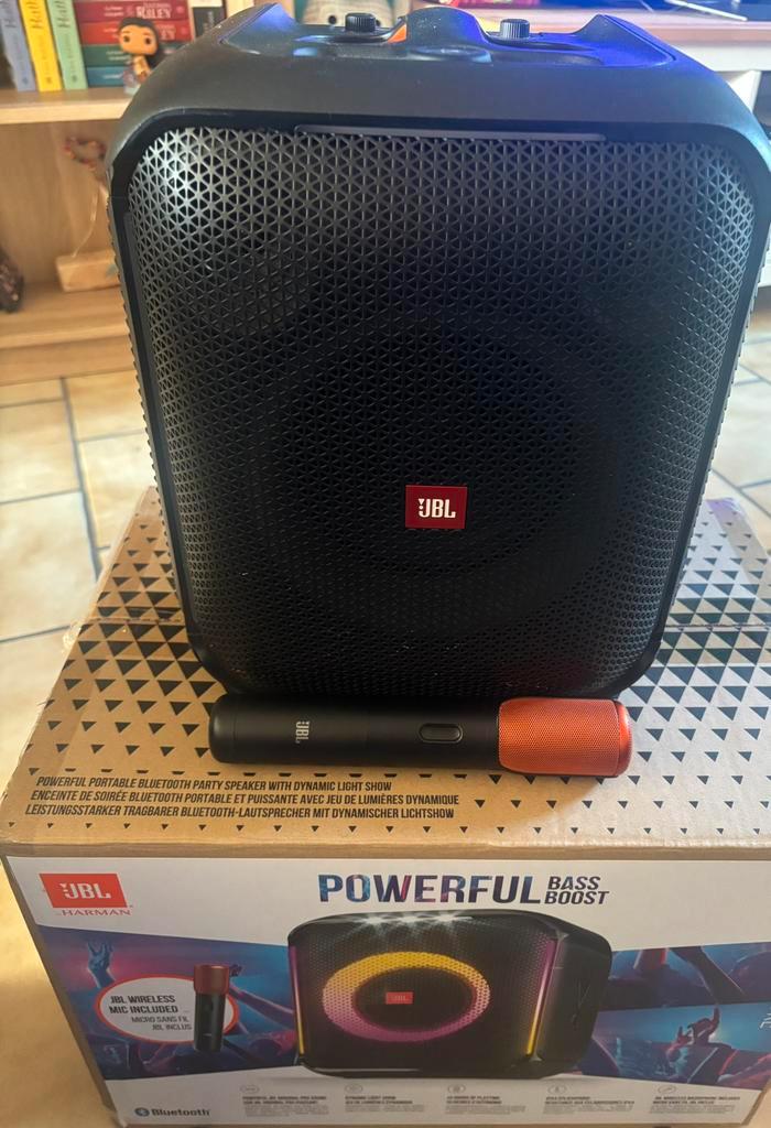 ② JBL PartyBox Encore + micro sous garantie jusqu’au 22/12/27 ...