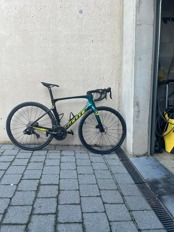 ② Scott foil rc hmx elektronisch — Vélos | BMX & Freestyle — 2ememain