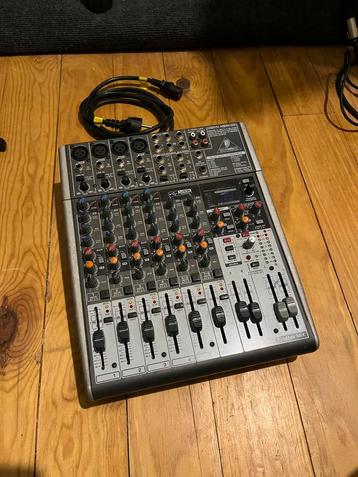 ② Behringer Xenyx X1204 USB mengtafel - 12 kanalen — Tables de mixage ...