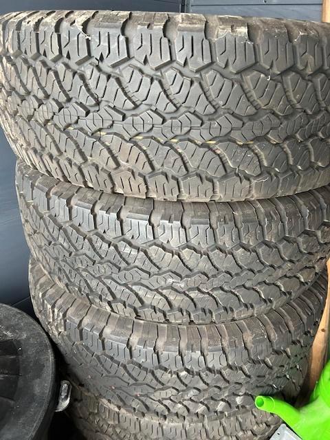 ② Banden Ford Ranger Raptor "General Grabber AT3 LT285/70 R17" — Banden ...