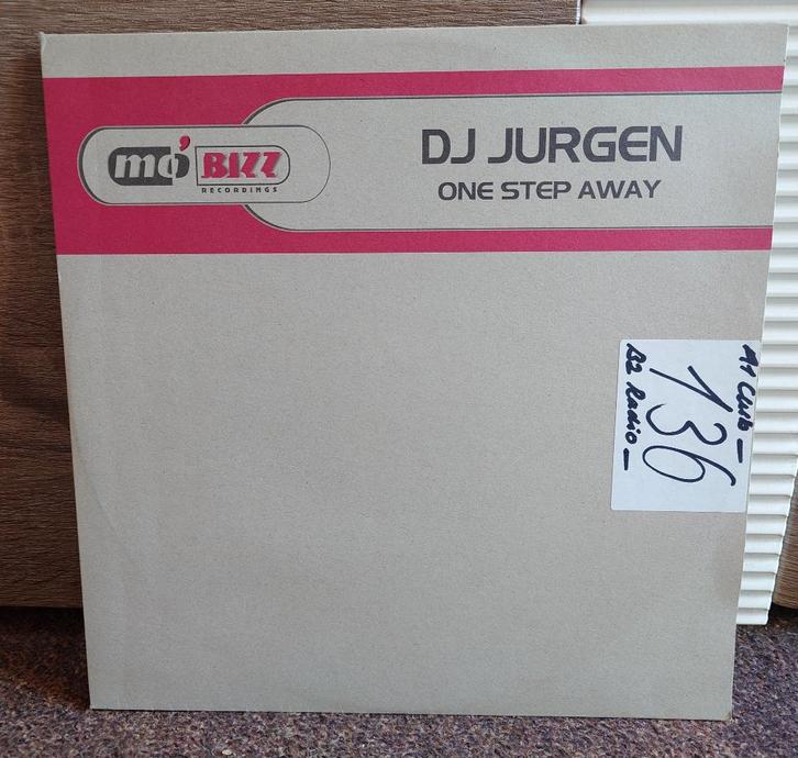 ② DJ Jurgen – One Step Away (12'' Vinyl) — Vinyles | Dance & House ...