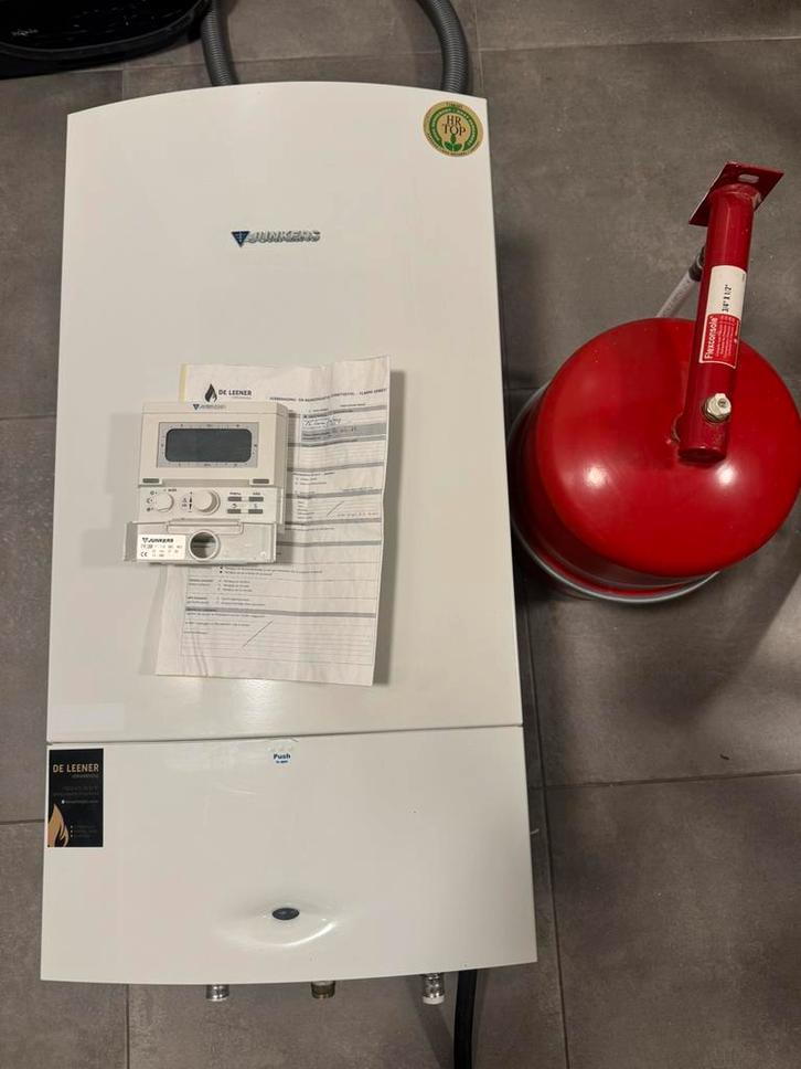 ② Chaudière à condensation Junckers ZWB30-3 — Chauffe-eau & Boilers ...