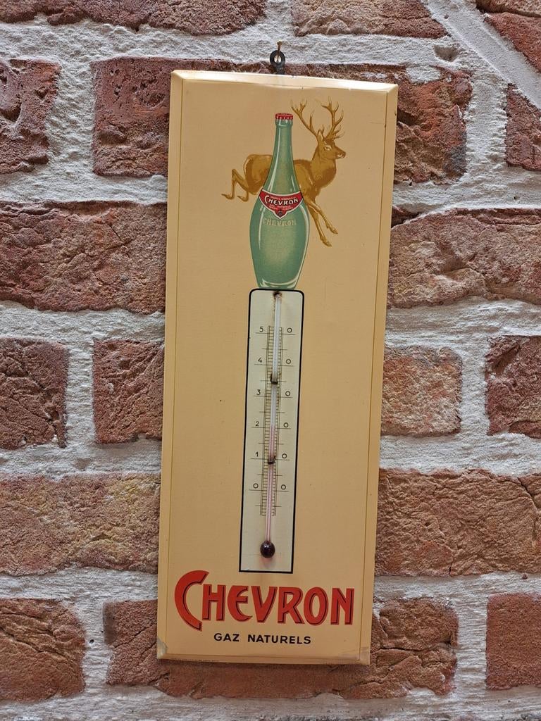 ② Blikken reclame thermometer 1955 Chevron water — Merken en ...